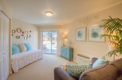 Golden Pond (UPDATED) - Get Pricing, See 21 Photos & Read Reviews in ...