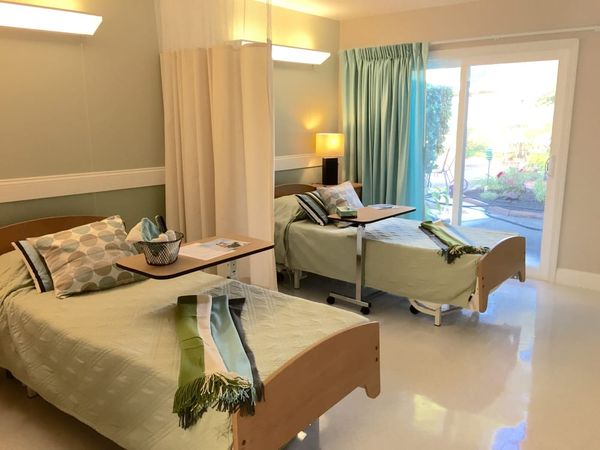 The 20 Best Skilled Nursing Facilities in Mountain View, CA | Seniorly