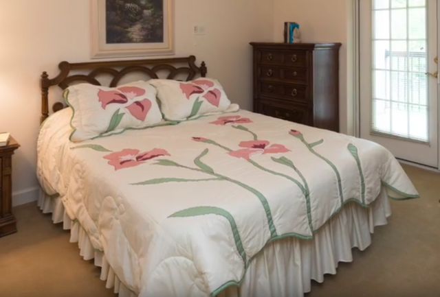 Merit House (UPDATED) - Get Pricing & See Photos in Toledo, OH