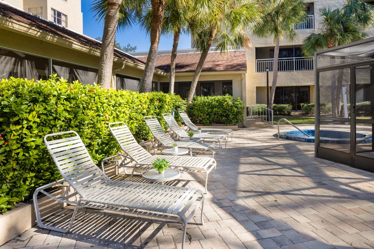 Belleair Towers (UPDATED) - Get Pricing, See 46 Photos & See Floor ...