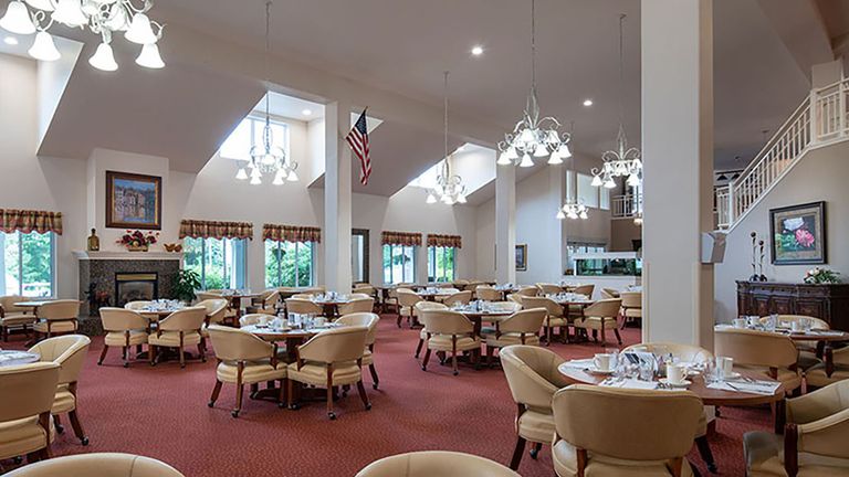 Holiday Maple Suites (UPDATED) - Get Pricing, See 52 Photos & See Floor ...