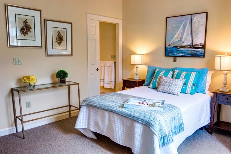 Symphony Manor (UPDATED) - Get Pricing & See 13 Photos in Baltimore, MD