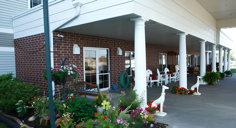 Summit Pointe Senior Living - Get Pricing & See 5 Photos in Marion, IA