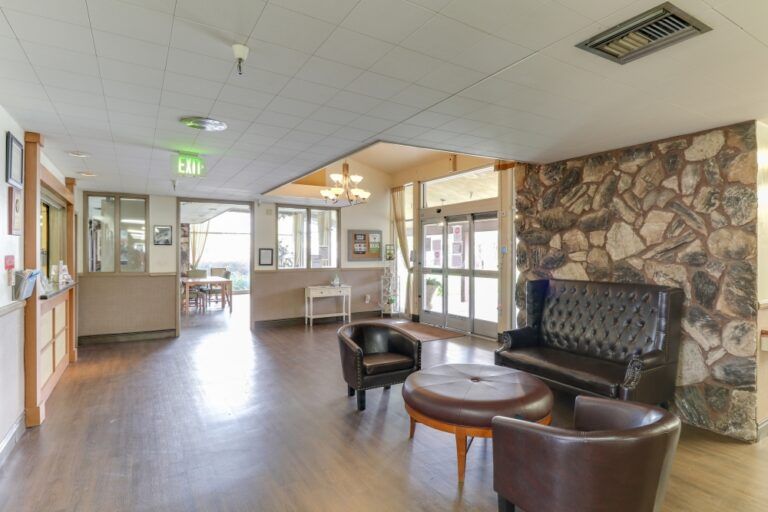 Golden Merced Care Center (UPDATED) - Get Pricing & See 6 Photos in ...