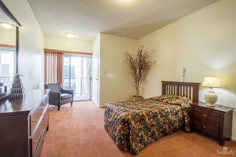 Evergreen Retirement (UPDATED) - Get Pricing & See 36 Photos in Burbank, CA