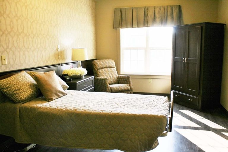 The Willows at Springhurst (UPDATED) - Get Pricing, See 18 Photos & See ...