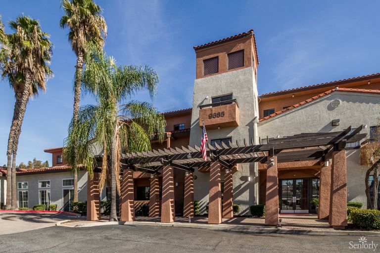 Montclair Royale Senior Living (UPDATED) - Get Pricing, See 37 Photos ...